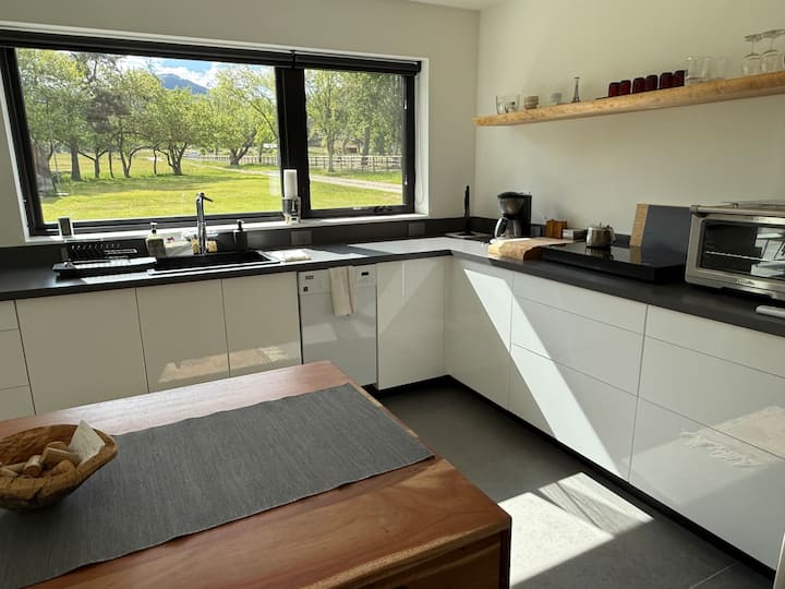 Contemporary Gem! - Hamilton, MT