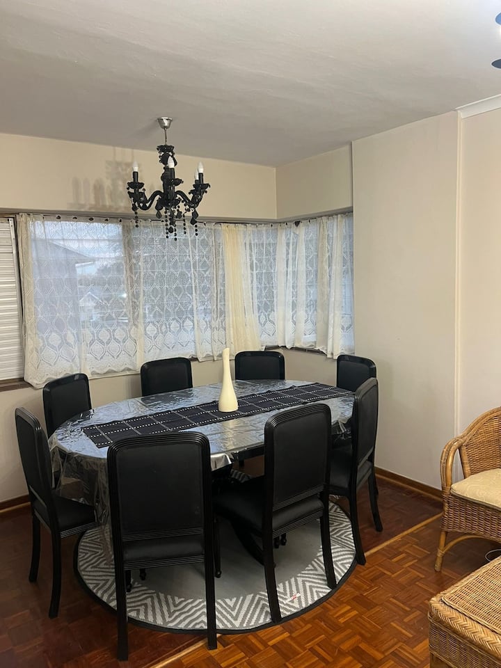Modern Apartment -Florida Road - Durban