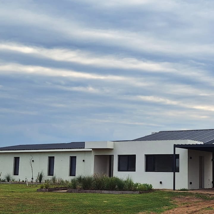 Casa "Laguna Chica" - Bragado