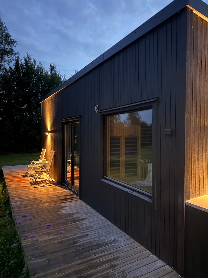 Attefallshus Nära Havet + Bastu - Mellbystrand