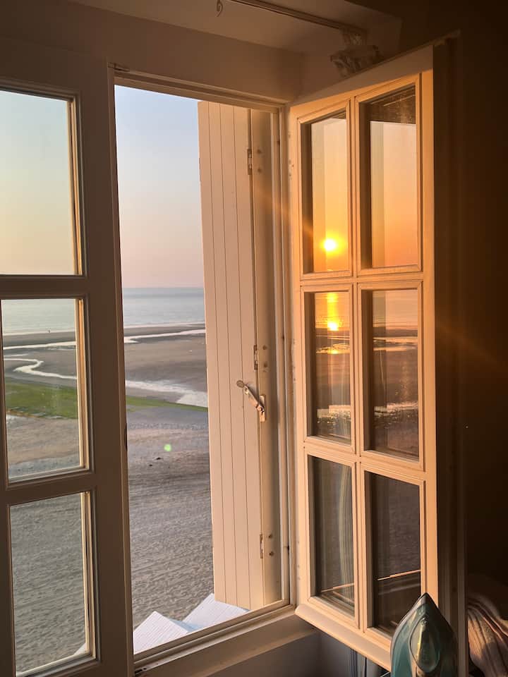 Comme Une Maison Sur La Plage - Cabourg