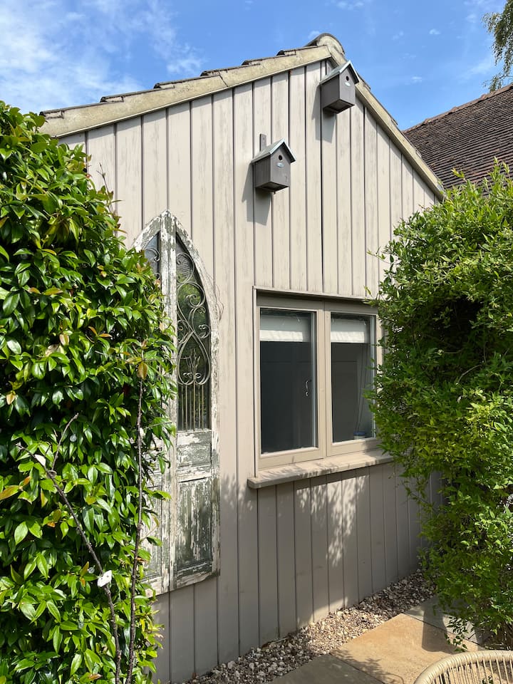 The Garden Retreat - Stamford