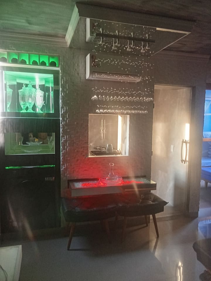 11 / 06 Espaço Lindo. Todo Climatizado. Completo! - Cuiabá