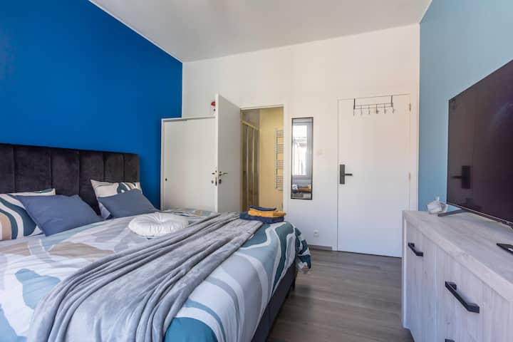 Chambre De Luxe Madrid  Wc/sdb  Privés 1er éTage - Liège