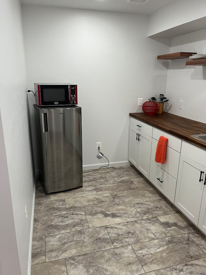Basement Studio - Woodbridge, VA