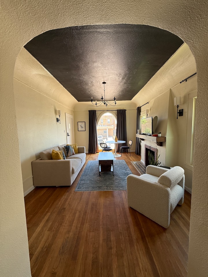 Casita Del Arco — 1930s Retreat - El Paso, TX