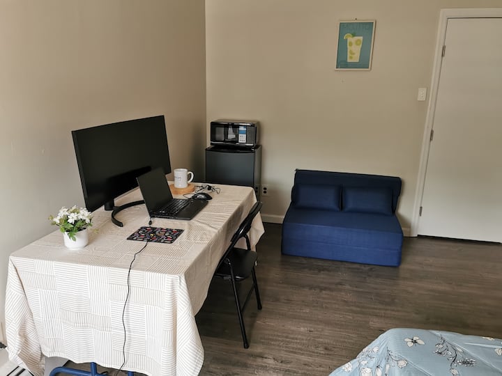 Cozy Home In Centereach - Stony Brook, NY