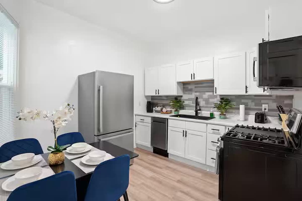 20 % RABATT| Lange Aufenthalte willkommen – bei SoMa Stay - Airbnb