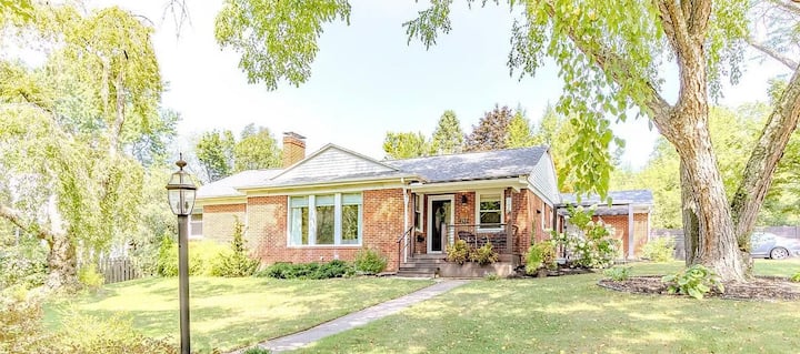 Home W/yard - 1mi To Psu - Penn State University, State College