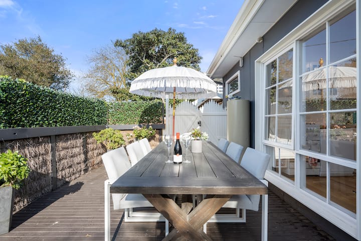 Vibrant Rye Escape: Stylish Flow + Beach Close! - Rye