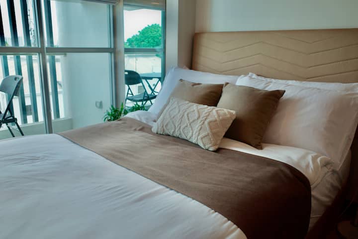 Cozy Studio Nr Katipunan, Ateneo, Up. Free Parking - San Mateo