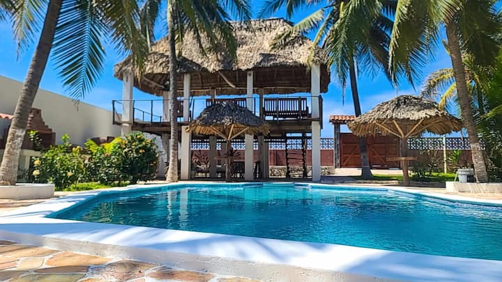 Rancho Cali, Playa Las Hojas - El Salvador