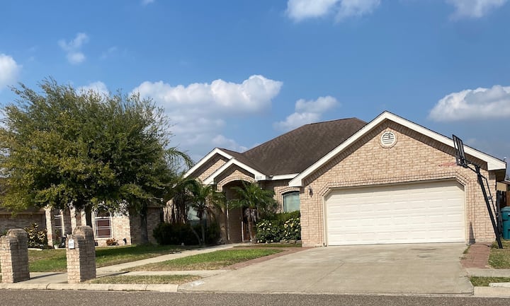 Comfortable Y Acojedor Hospedaje En Zona Accesible - Pharr, TX