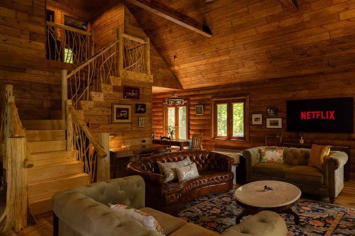 A Great Camp Style Cabin - Long Lake, NY