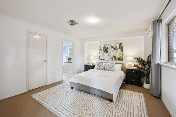 Beaufort Retreat - 4br Family Stay - Hyde Park - Inglewood, Australia