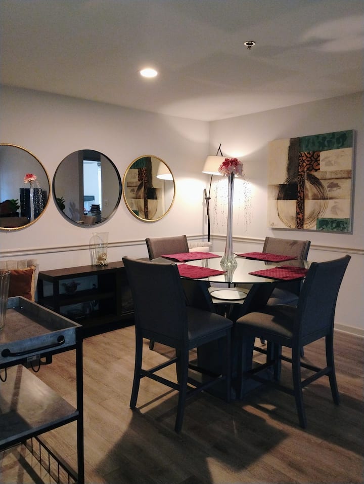 Cozy 2br/2ba King Suite Relax And Unwind - Fairburn, GA