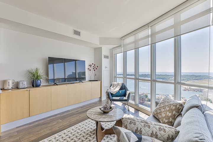 Skyline 2b+2b Condo In Dt Core - Toronto