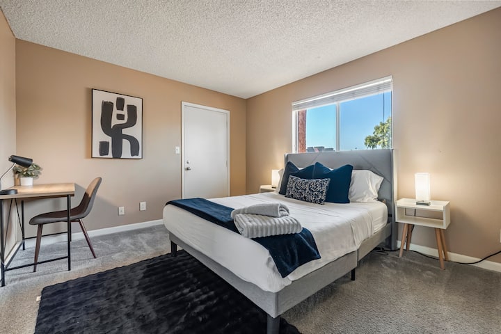 1br | Gym | Pool | Great For Mid/long Stays - Mesa, AZ