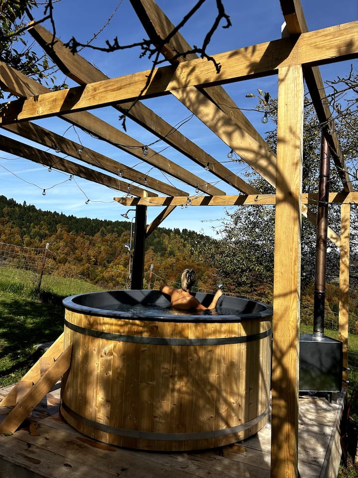 Glamping Brundo - House Ata With Sauna & Jacuzzi - Osilnica