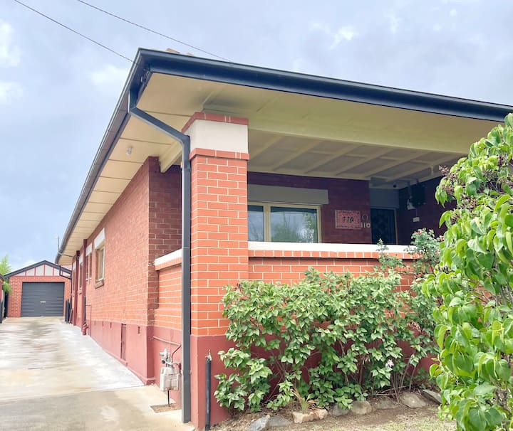 3 Bedroom Cottage On Stewart - Bathurst, Australia