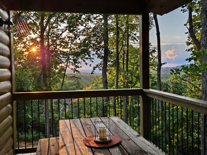 Smoky's View Is The New Luxury! - Gatlinburg, TN