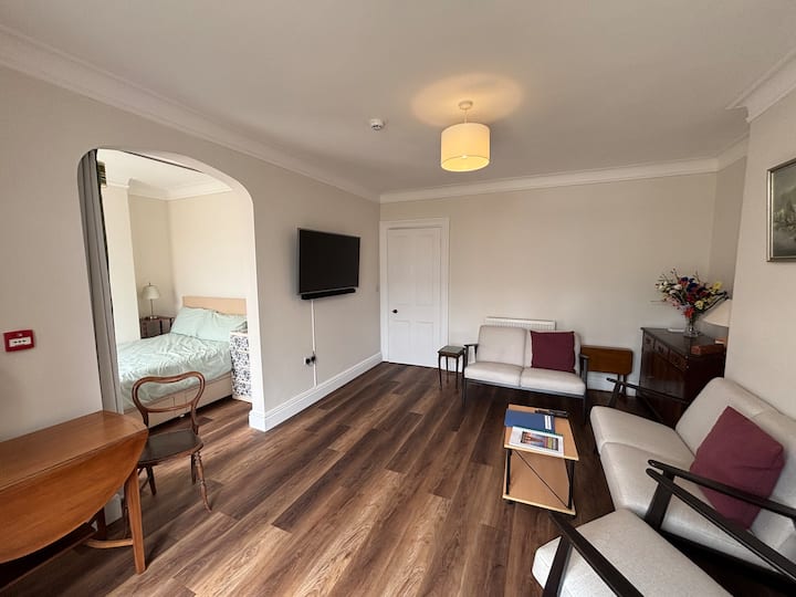 The Avalon Rest - Glastonbury