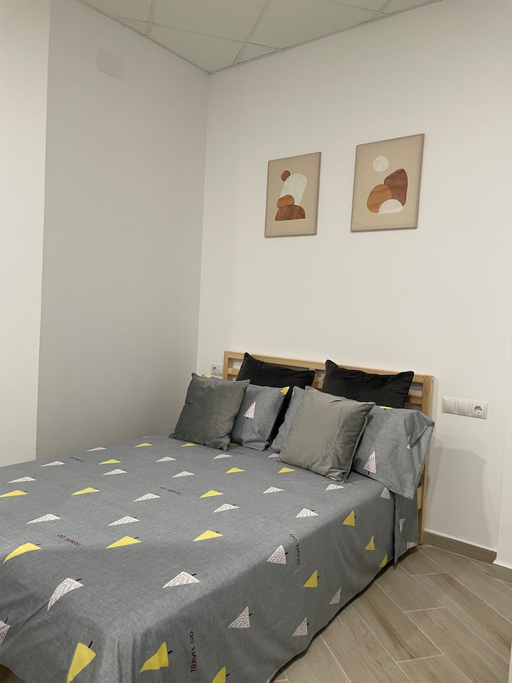 Assagador Valencia Apartment Studio - Valencia Airport (VLC)