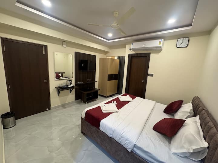 Hotel Legacy Grand In Gachibowli (By Sh) - Hyderabad