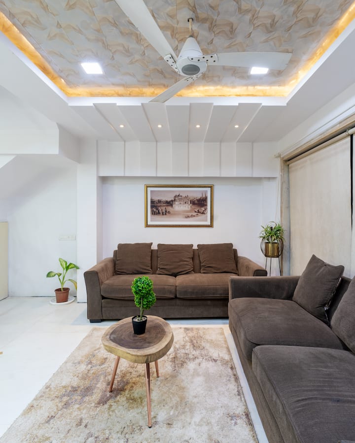 4 Bedrooms Villa With Private Terrace & Theatre - Mumbai
