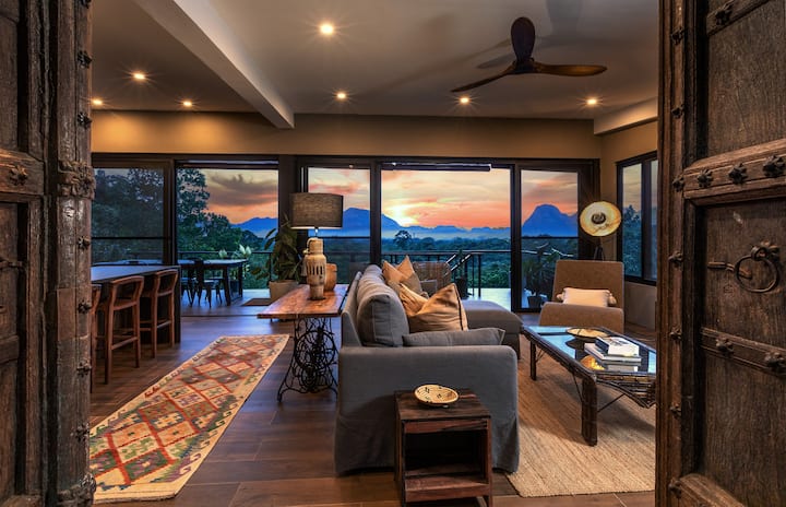 Sustainable Upmarket Villa With Epic Views - El Nido