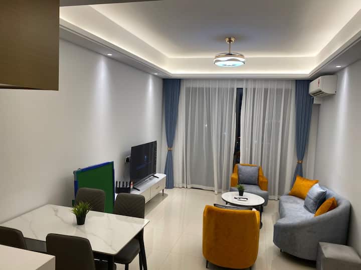 R&f Princess Cove Phase 2 | 2br City & Sea Views - Woodlands