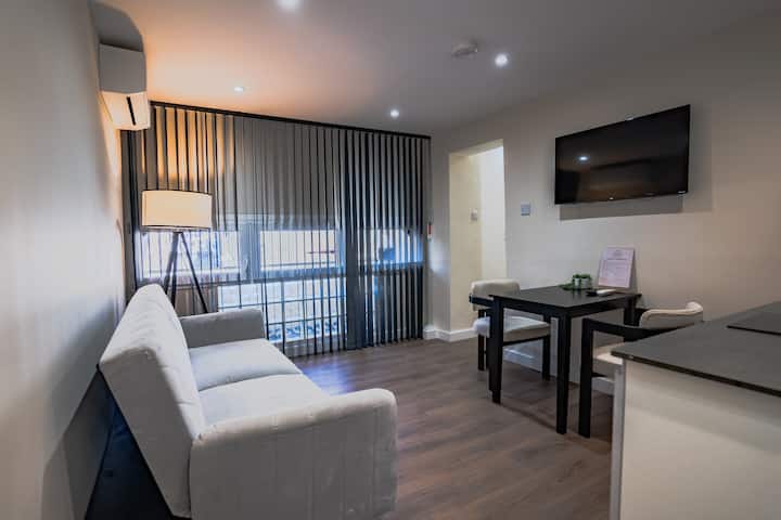 Charming One-bedroom Studio, London Bridge - Londra