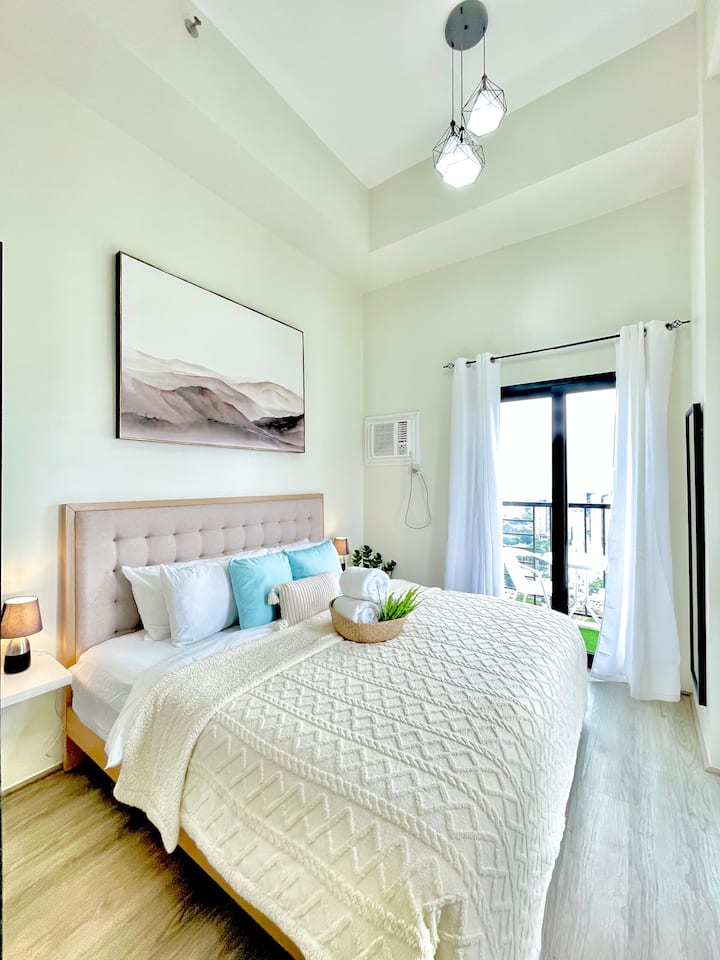 Penthouse Skylineview Kingsizebed Balcony Initpark - Cebu City