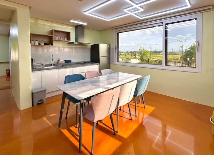 왕궁머무르다
101호(고운담) - 익산시