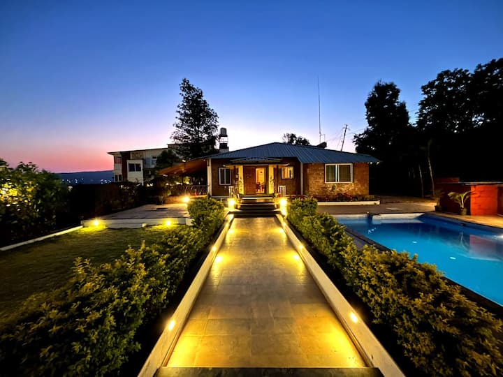 The Whispering Woods Pool Villa - Mahabaleshwar