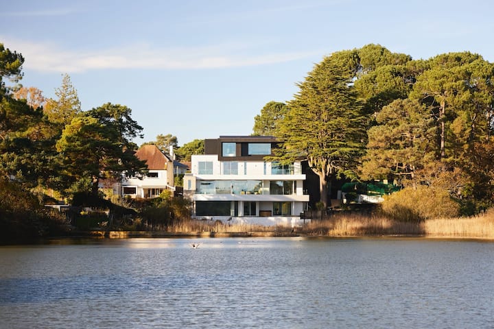Hidden Lake - Indoor Pool + Sauna + Football Pitch - Dorset