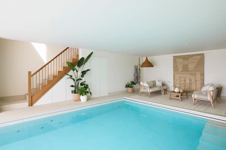 Hidden Lake - Indoor Pool + Sauna + Football Pitch - Poole