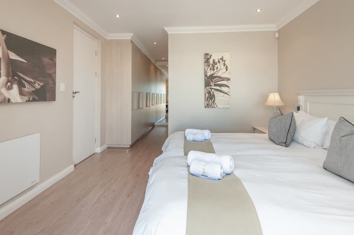 Spatalla Holiday Homes - Room 4 - Kleinmond
