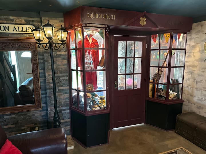 Quidditch Quarters (Hp Theme) - Watford