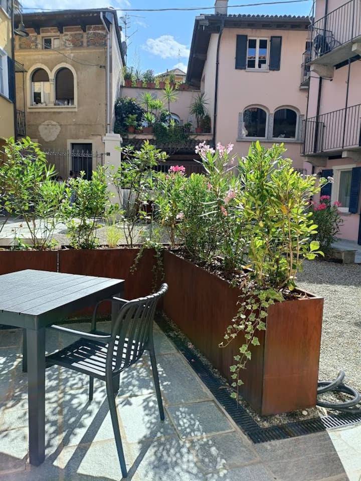 La Corte Dei Mercanti -1 - Stresa