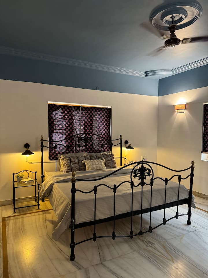 Unalome~modern & Minimalist Stay - Ajmer