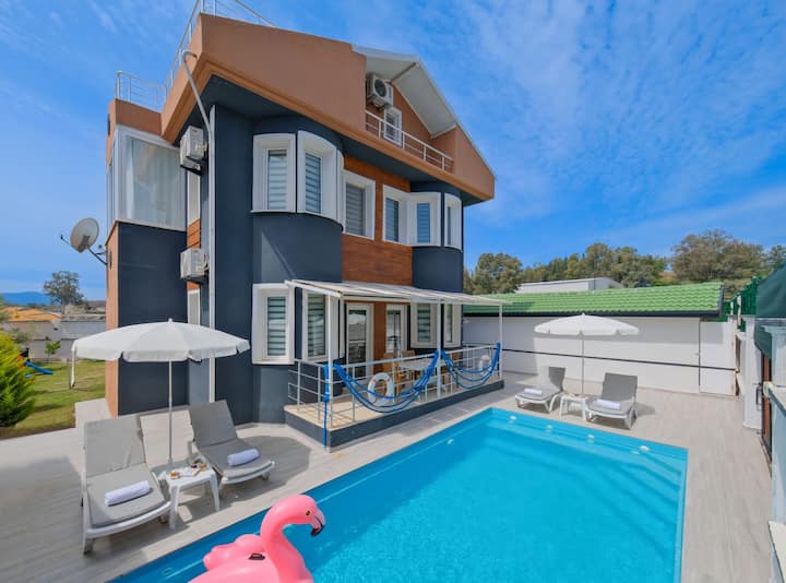Doğa Manzaralı 10 Kişilik Jakuzili Villa 48-7938 - Fethiye