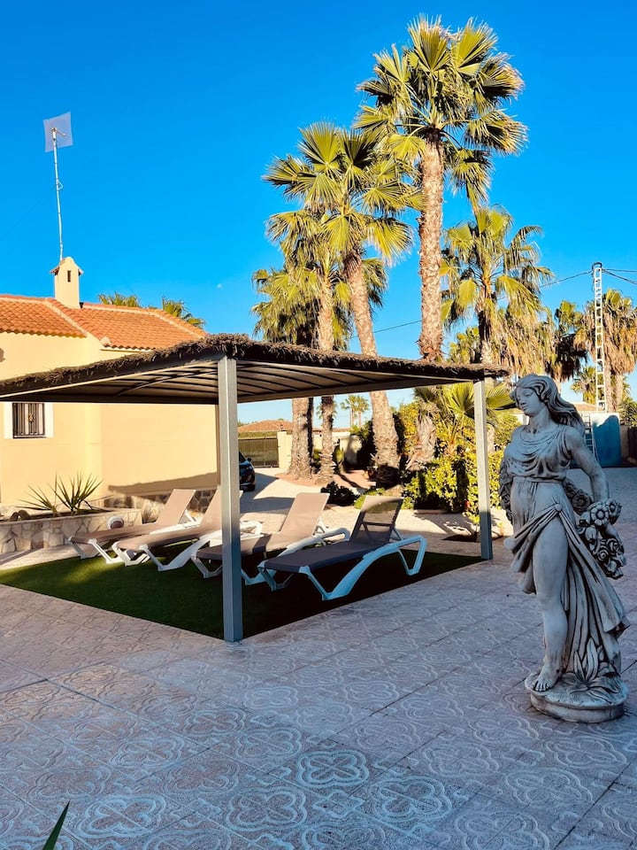 Villa Oasis, San Bartolome - San Isidro