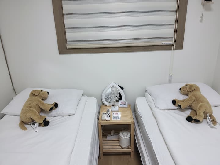 201호 [첨성대,대릉원, 황리단길도보10분 읍성거리2분성동시장1분거리 아늑한 숙소입니다. - Gyeongju-si