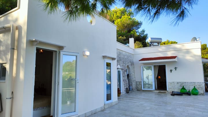 Sea View Retreat With Jacuzzi - Fasano