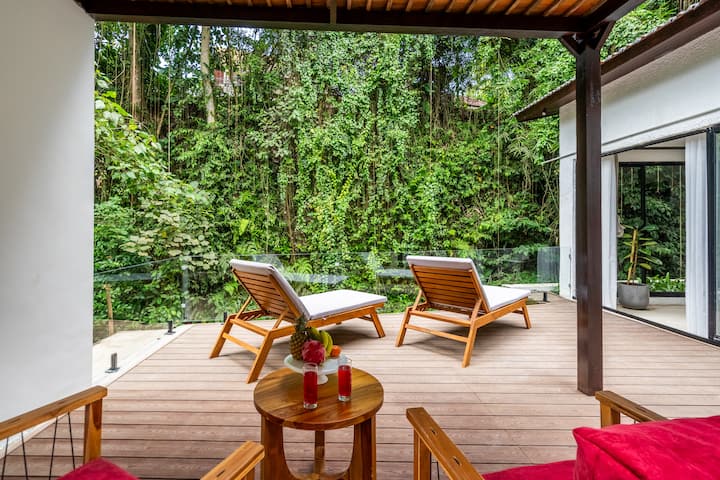 2br Ubud Apartment | Private Terrace & Pool Access - Ubud