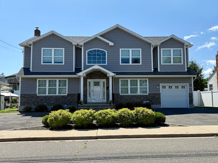 Ryder Cup ~ Home Away From Home! - Westbury, NY