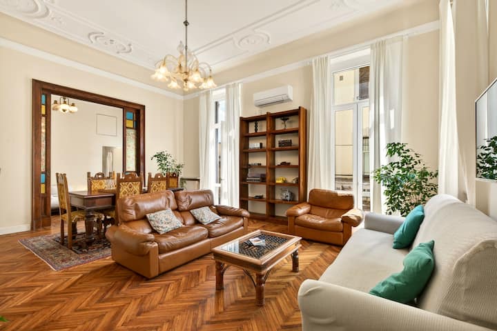 Nolo Milano · 9 Ospiti · 3 Camere · Metro M1 Duomo - Milan