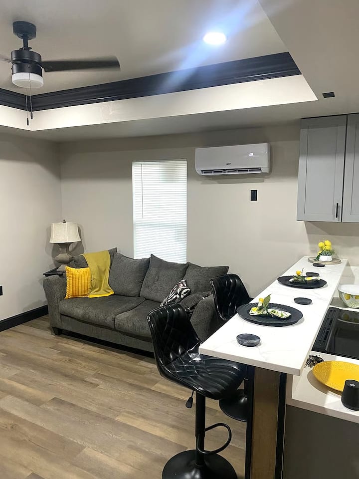 Tiny Grey - New Iberia, LA