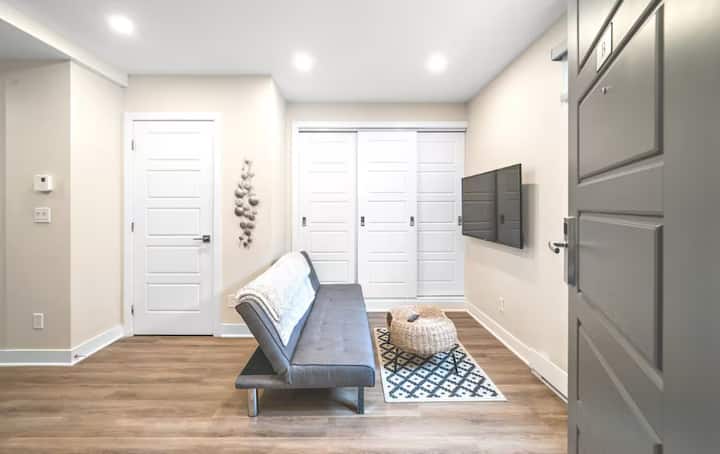 1-bedroom Condo In The Heart Of Plateau Mtl | 6b - Centre Bell